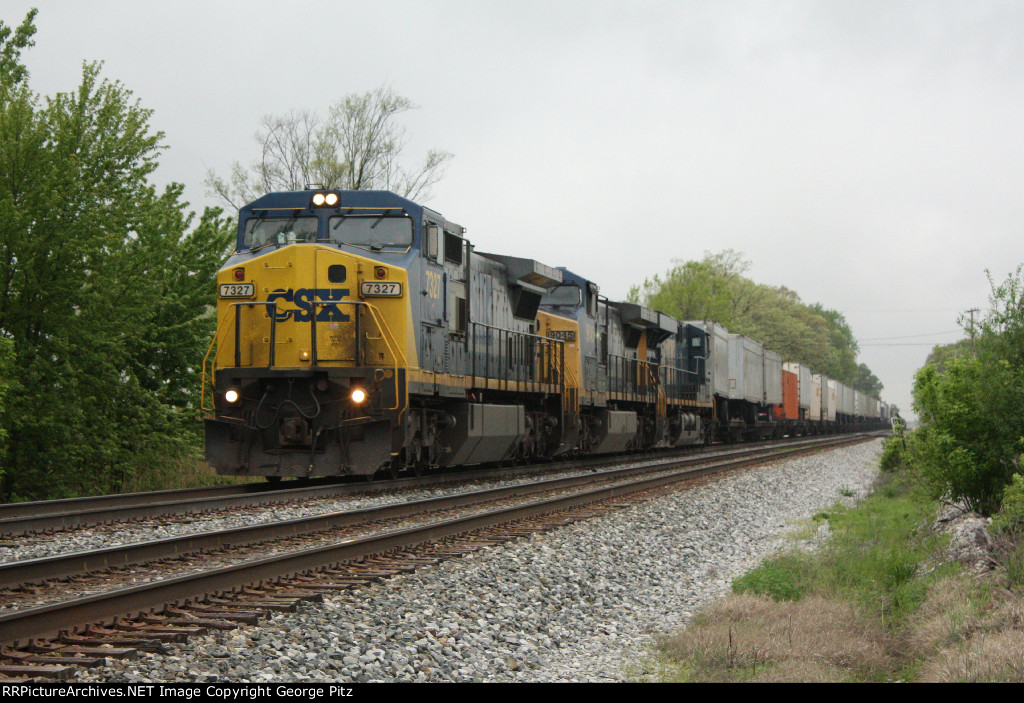 CSX Q172 at MP BAK 86.